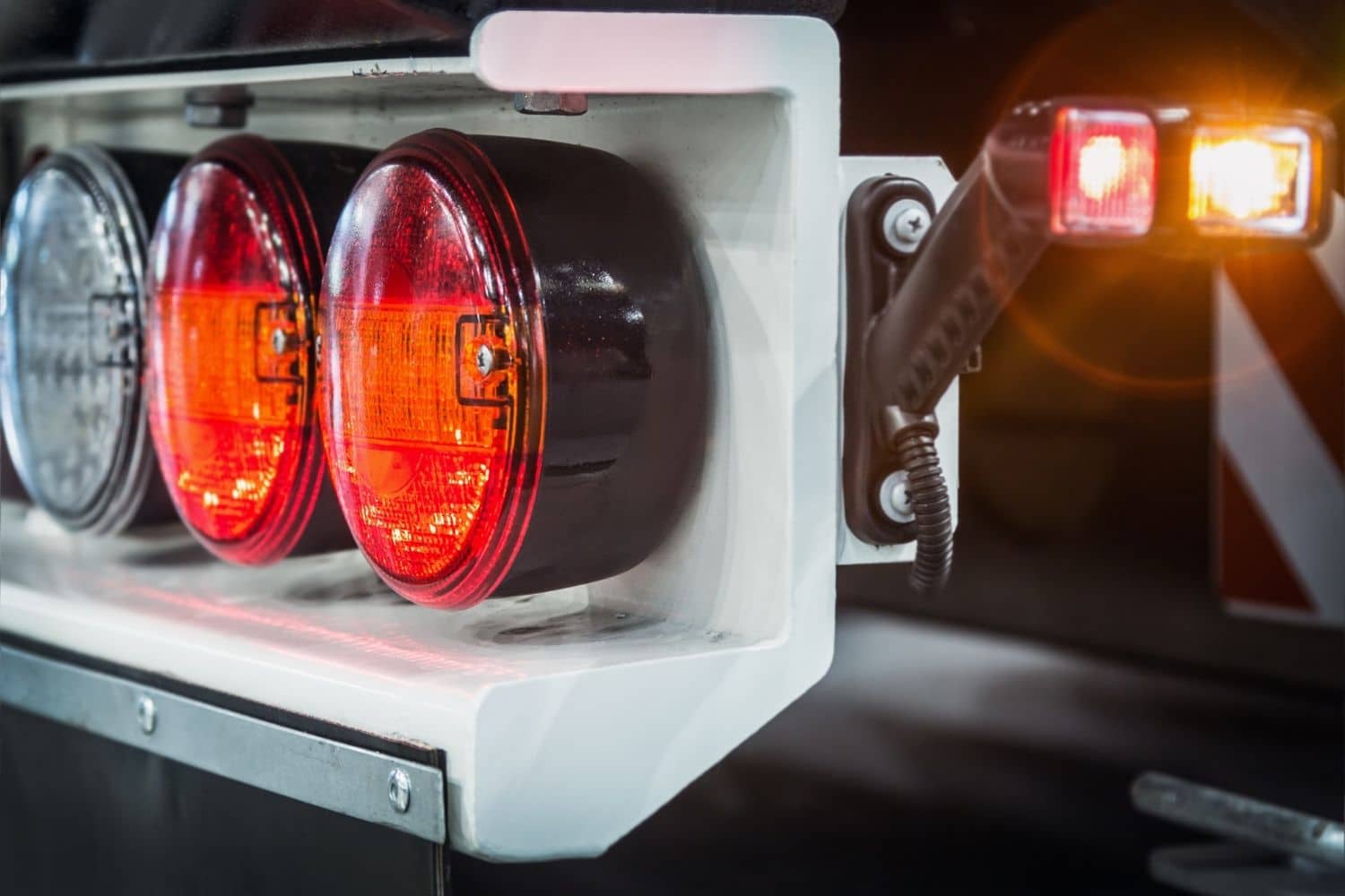 Trailer Troubleshooting: Guide To Understanding Common Trailer Problems
